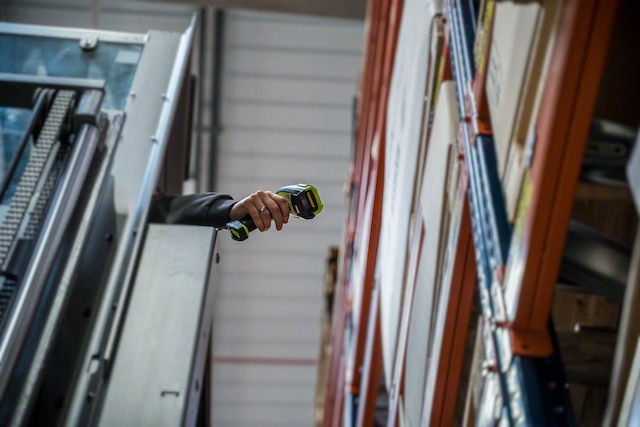 RF-scanners voor picking en barcodescanners - Mecalux.nl