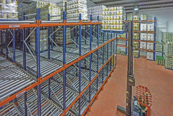 Doorrolstelling voor pallets - Mecalux.nl